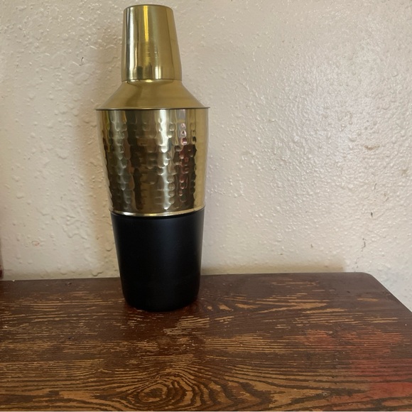 arch mantle | Dining | Arch Mantle Hammered Gold Matte Black Cocktail ...